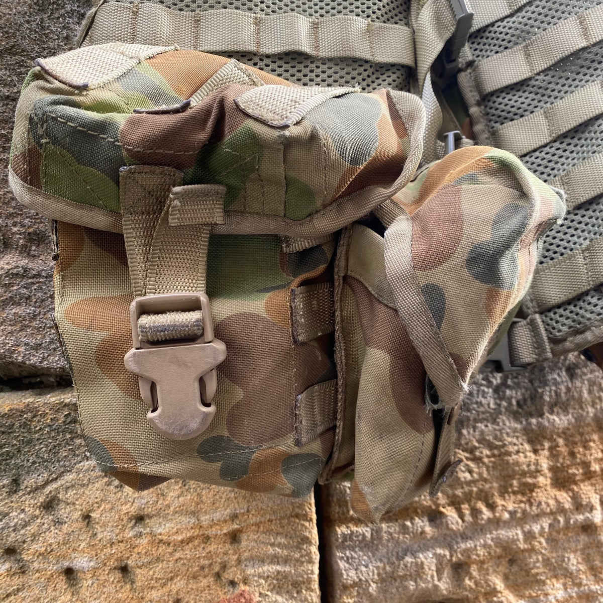Australian Army AUSCAM DPCU TBAS Webbing Vest - Hunter's Edge - Large ...
