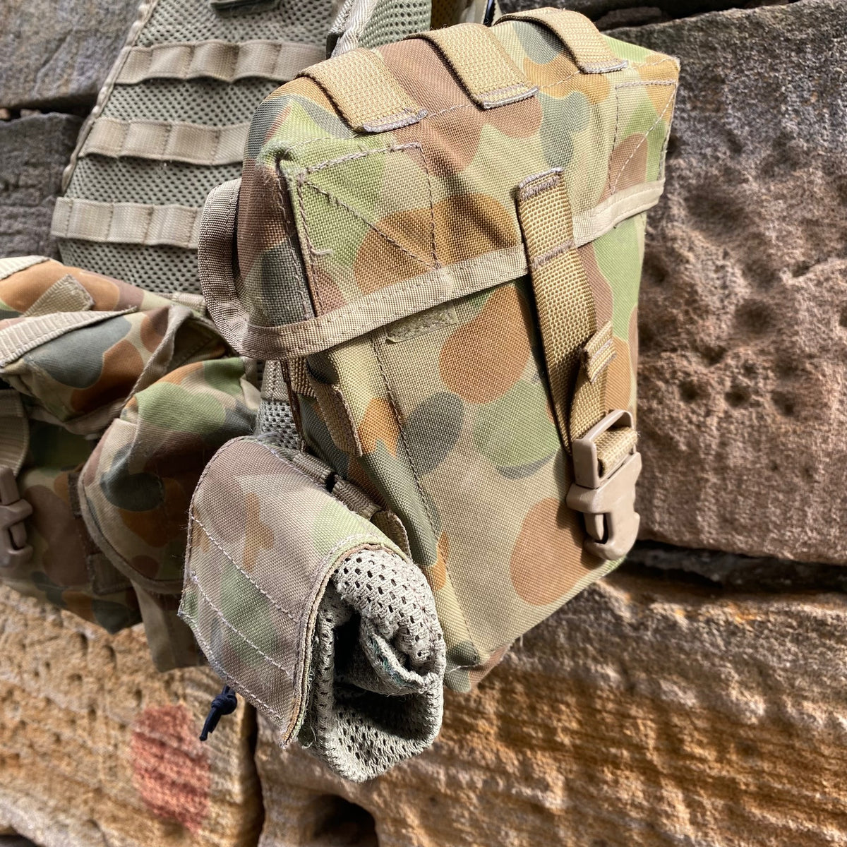 Australian Army AUSCAM DPCU TBAS Webbing Vest - Hunter's Edge - Large ...